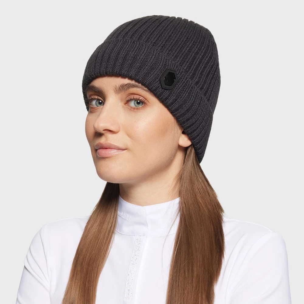 samshield bobble hat